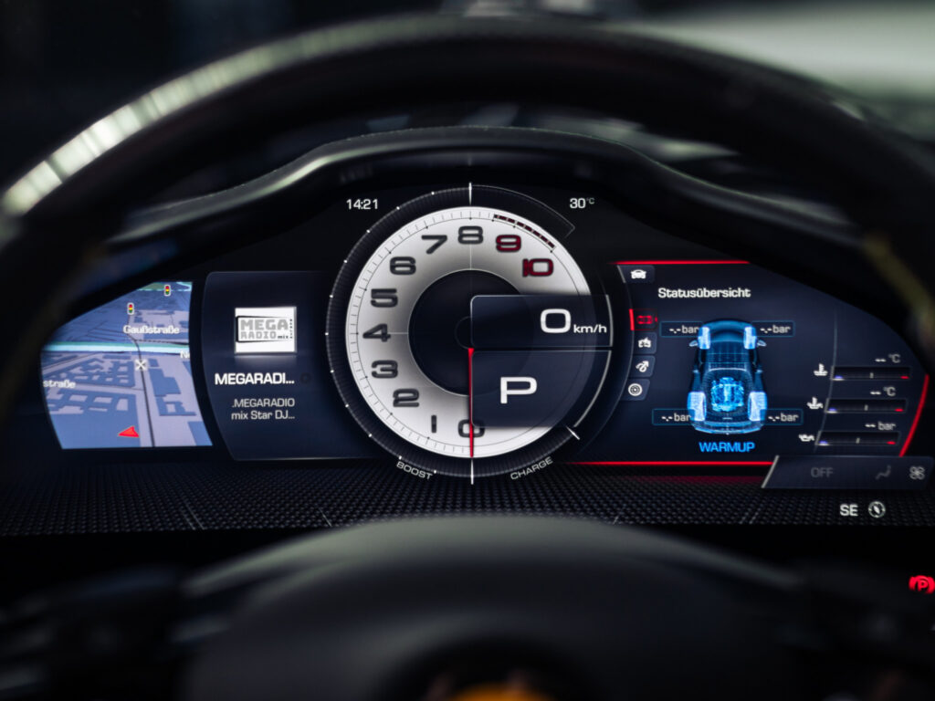 FERRARI 296 GTS LIFT, LEDS, JBL, CAM - CF Motors